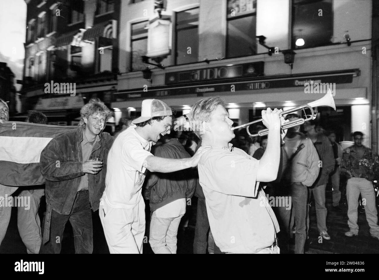 Centre-ville de Joy, pays-Bas. [Équipe], 17-06-1992, Whizgle nouvelles ...