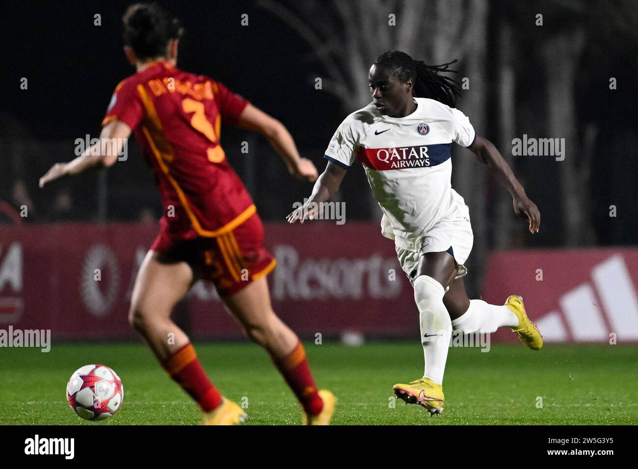 Tabitha chawinga Banque de photographies et d’images à haute résolution ...