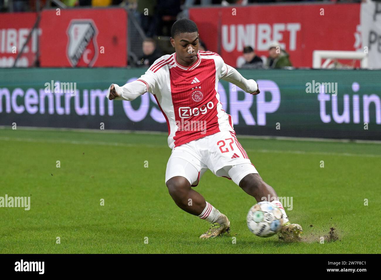 UTRECHT - Amourricho van Axel Dongen d'Ajax lors de la 2e manche du ...