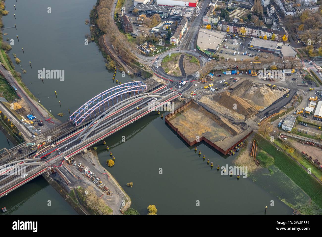 Vue aérienne, Karl-Lehr-Bridge au-dessus de la rivière Ruhr entre ...