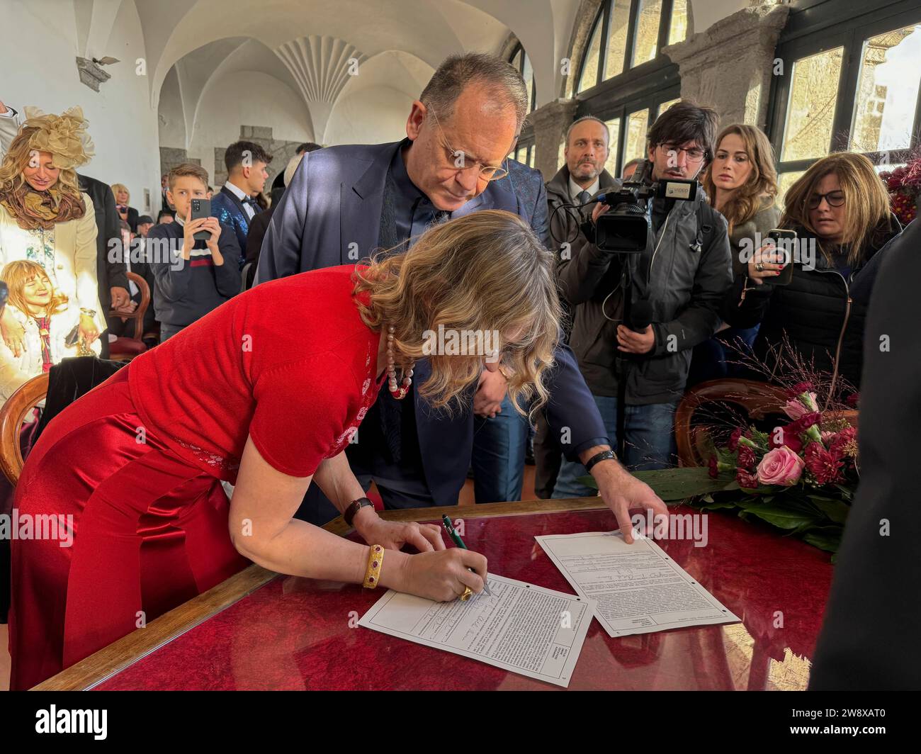 Naples, la cérémonie civile d'Alessandro Cecchi Paone et Simone ...