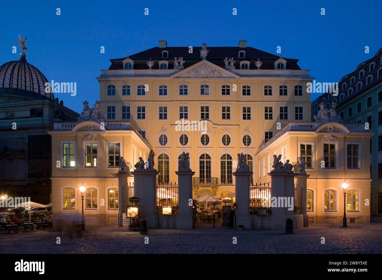 Cosel palais Banque de photographies et d’images à haute résolution - Alamy