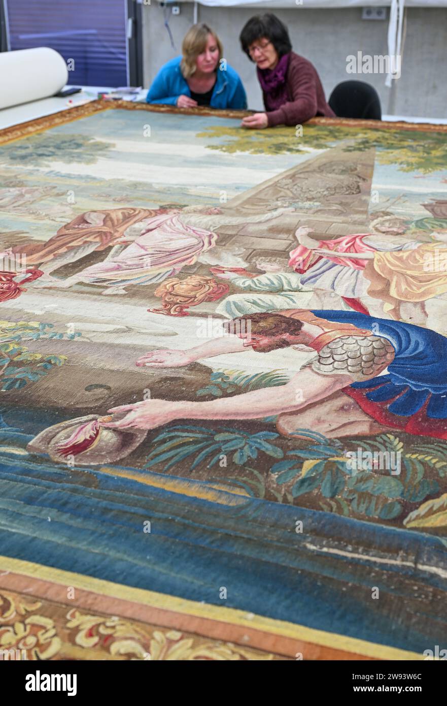 PRODUCTION - 13 décembre 2023, Saxe-Anhalt, Halle (Saale) : dans l ...