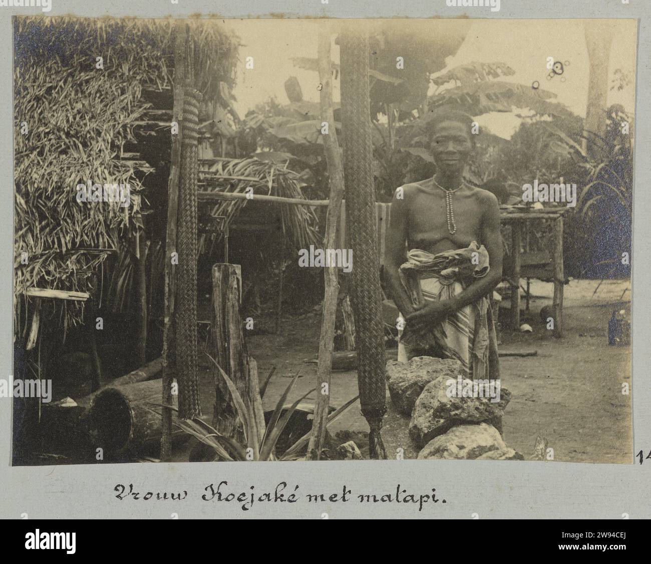 Femme matapi Banque de photographies et d’images à haute résolution - Alamy