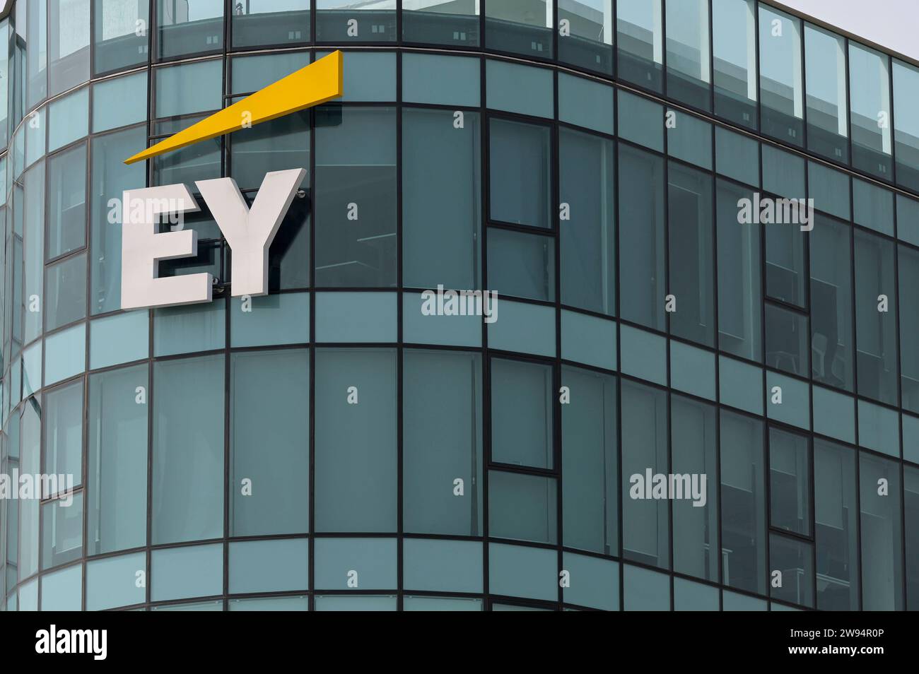 Ghana, Accra, tour de bureaux EY GHANA, Accra, EY Ernst and Young ...