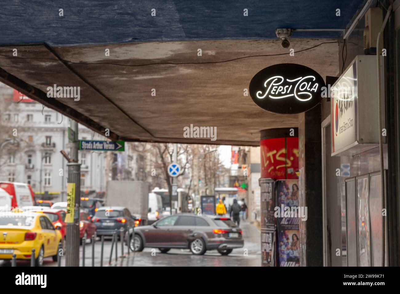 Photo d'un panneau avec le logo vintage de Pepsi Cola sur un détaillant ...