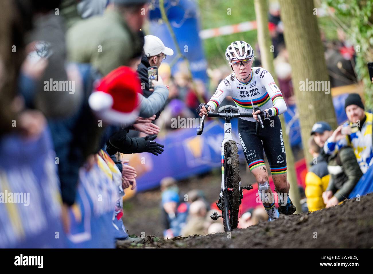 Gavere, Belgique. 26 décembre 2023. Néerlandais FEM Van Empel ...