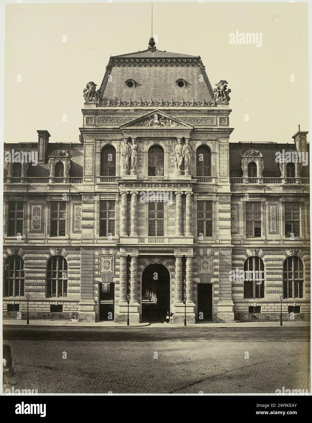 Bibliothèque impériale du louvre Banque de photographies et d’images à haute résolution - Alamy