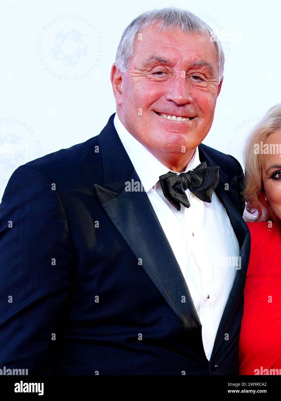 Photo de dossier datée du 29/08/23 de Peter Shilton qui a été fait CBE ...