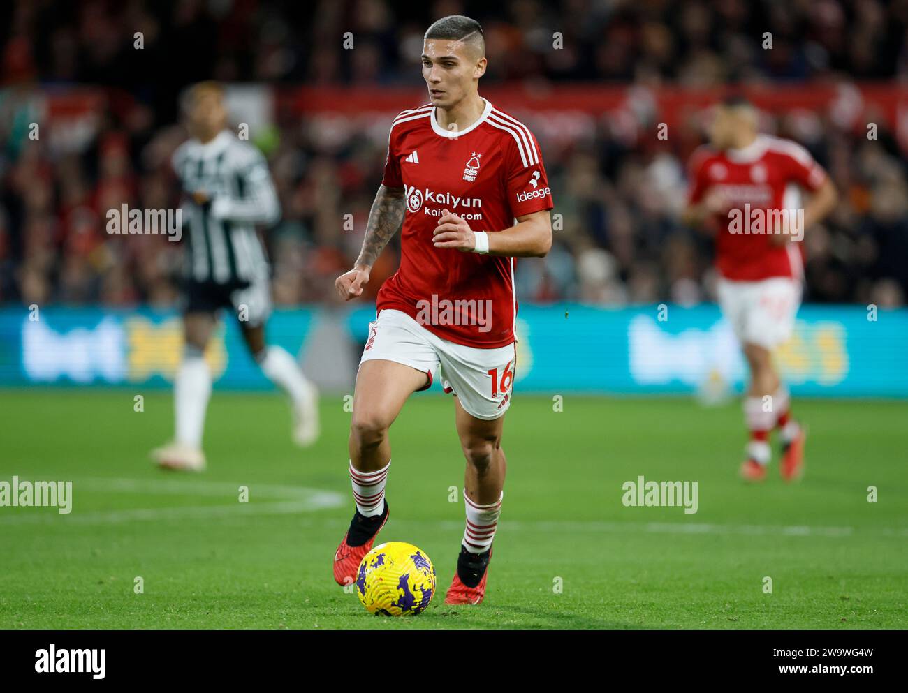 Nicolas Dominguez de Nottingham Forest lors du match de Premier League ...