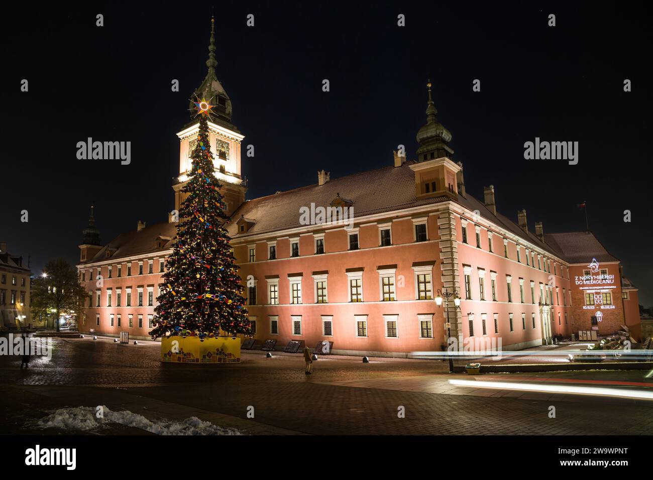 Varsovie, Pologne - 4 décembre 2023 : Château royal de nuit avant Noël ...