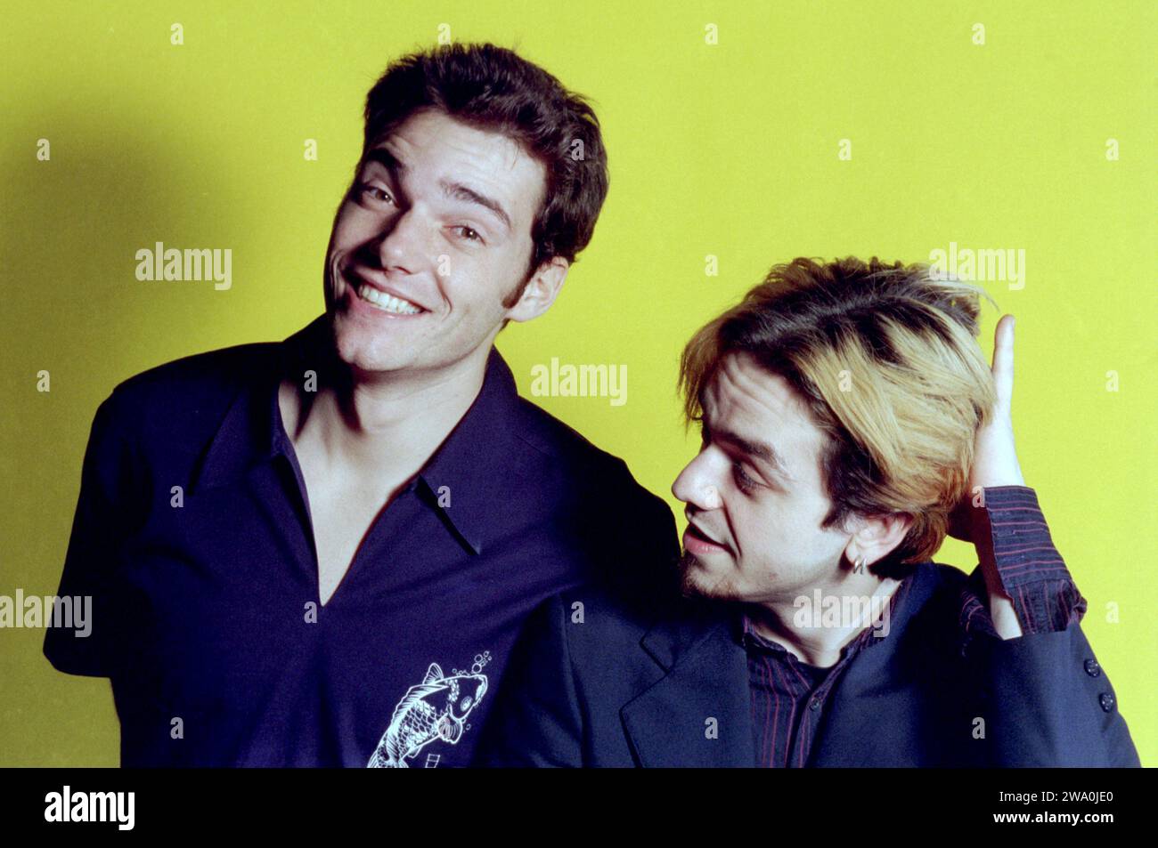 Milan Italie 1998-02-15 : Andrea Pezzi animatrice de télévision et Morgan chanteur et guitariste ...