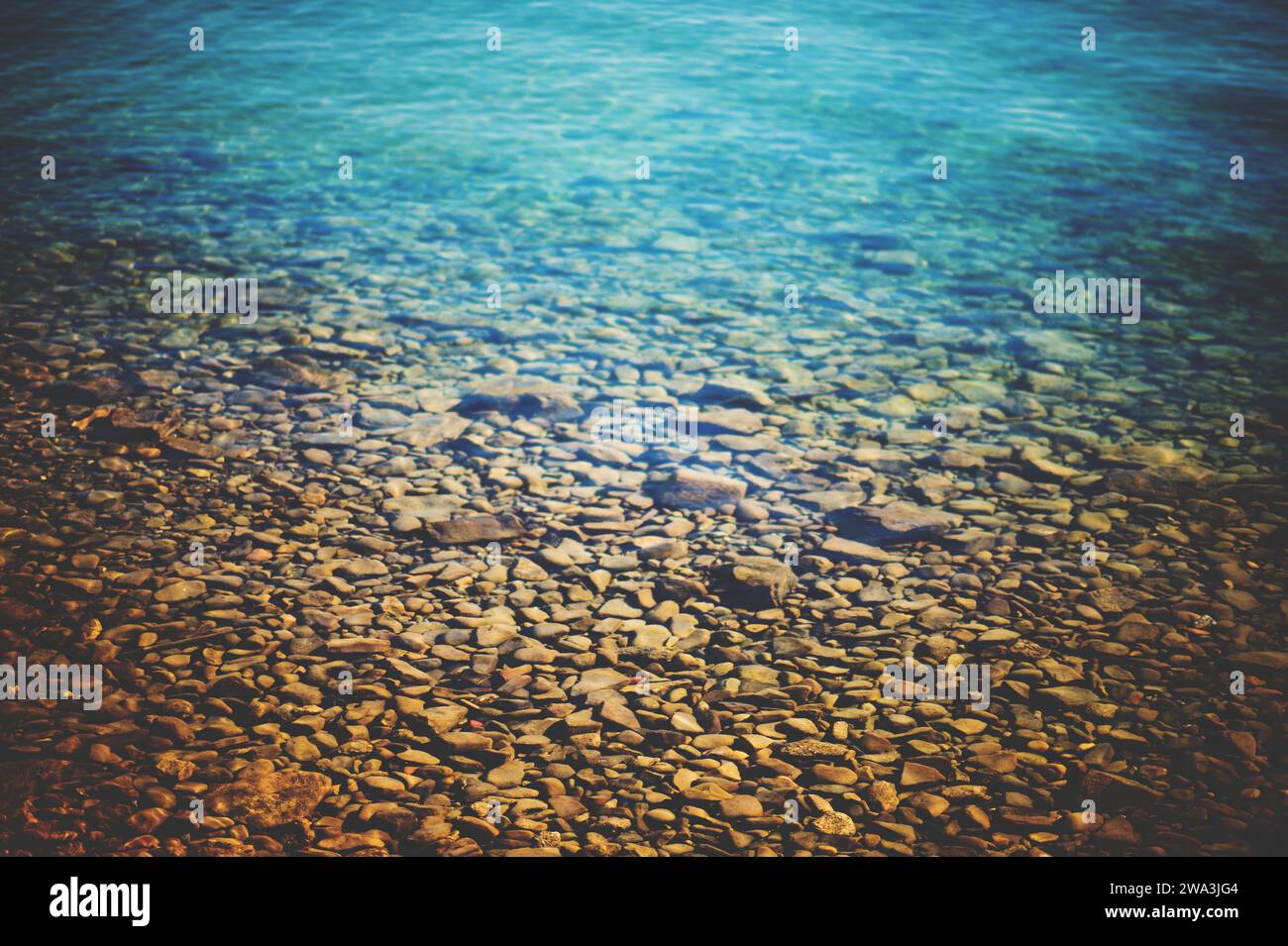 Eau transparente rivière Banque de photographies et d’images à haute ...