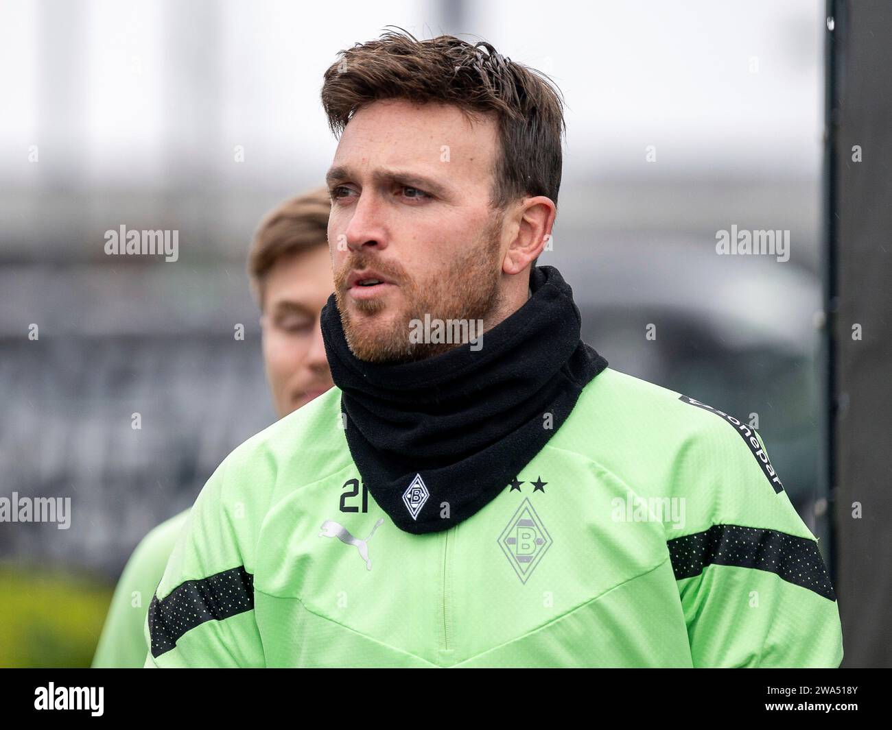 Tobias Sippel (Borussia Moenchengladbach, #21) kommt zum ersten ...