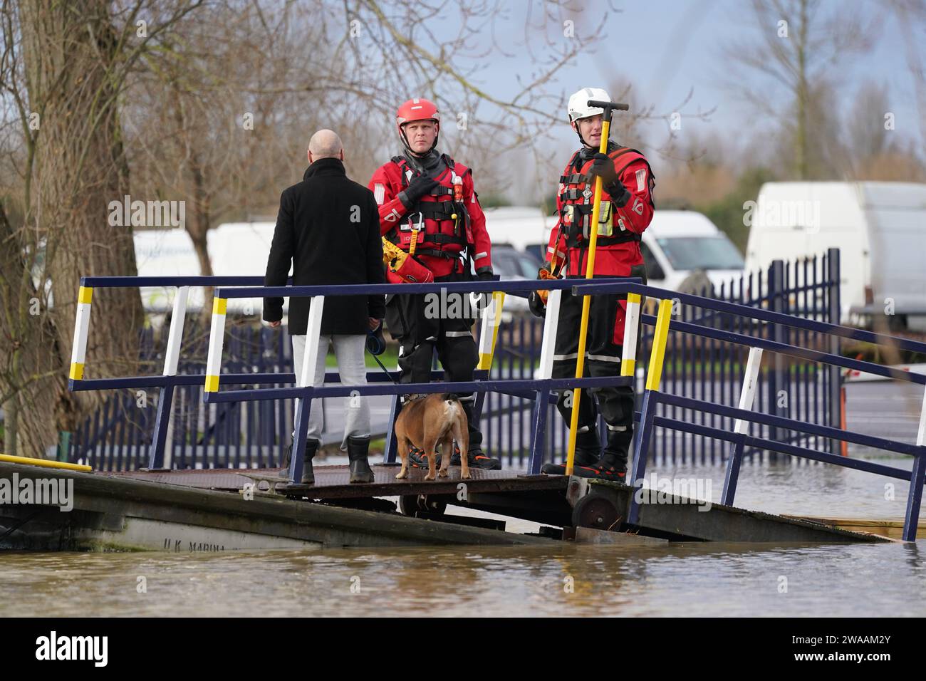 Northamptonshire Service d'incendie et de sauvetage à l'Aquadrome ...
