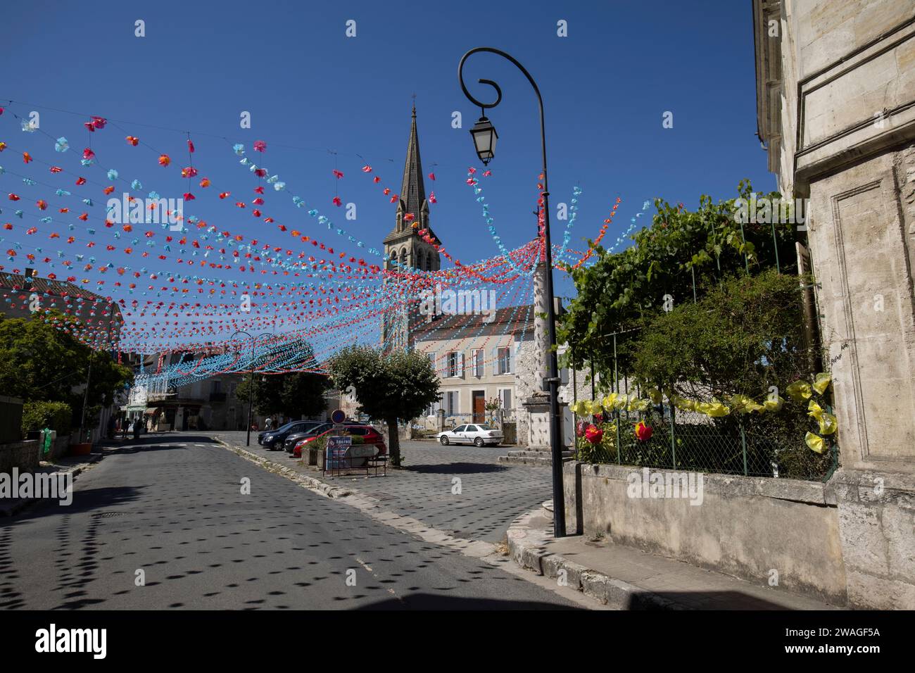 Ville d'Eymet, ville bastide, dans la région du sud-ouest de la ...
