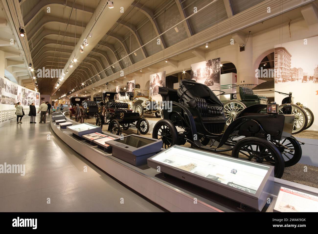 Voitures anciennes à l'exposition Driving America au Henry Ford Museum ...