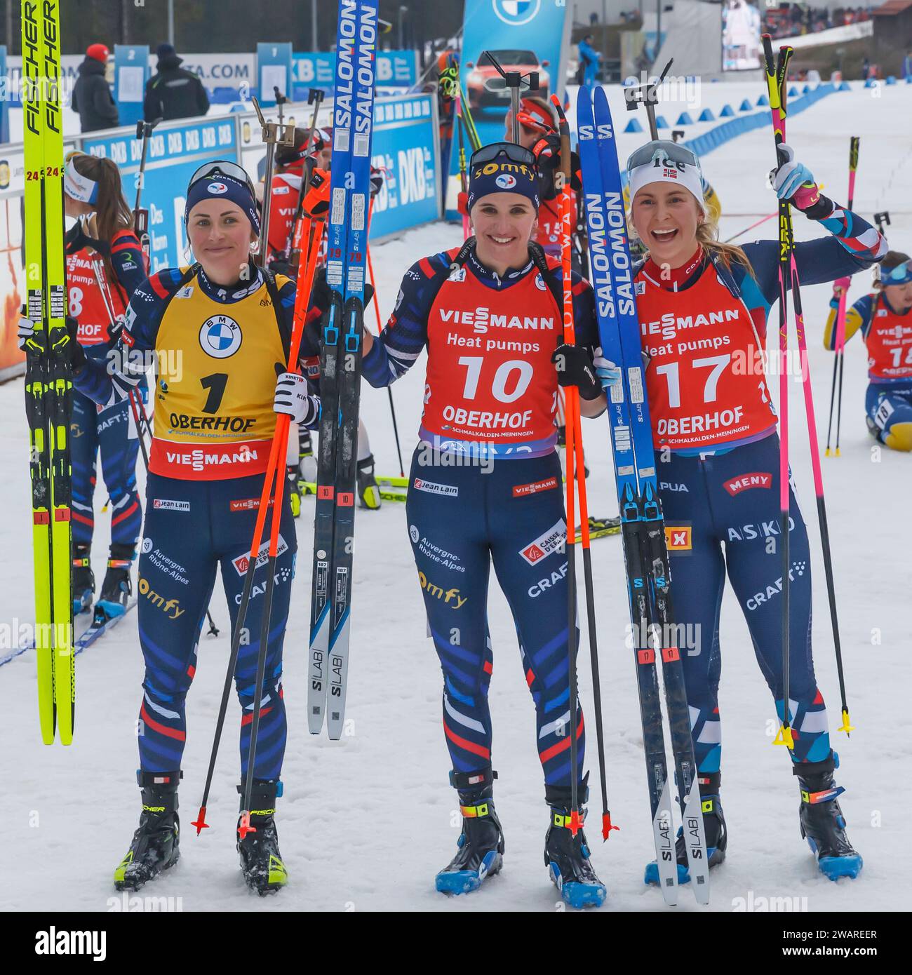 Von Links : Justine Braisaz-Bouchet (FRA, Frankreich), Julia Simon (FRA ...