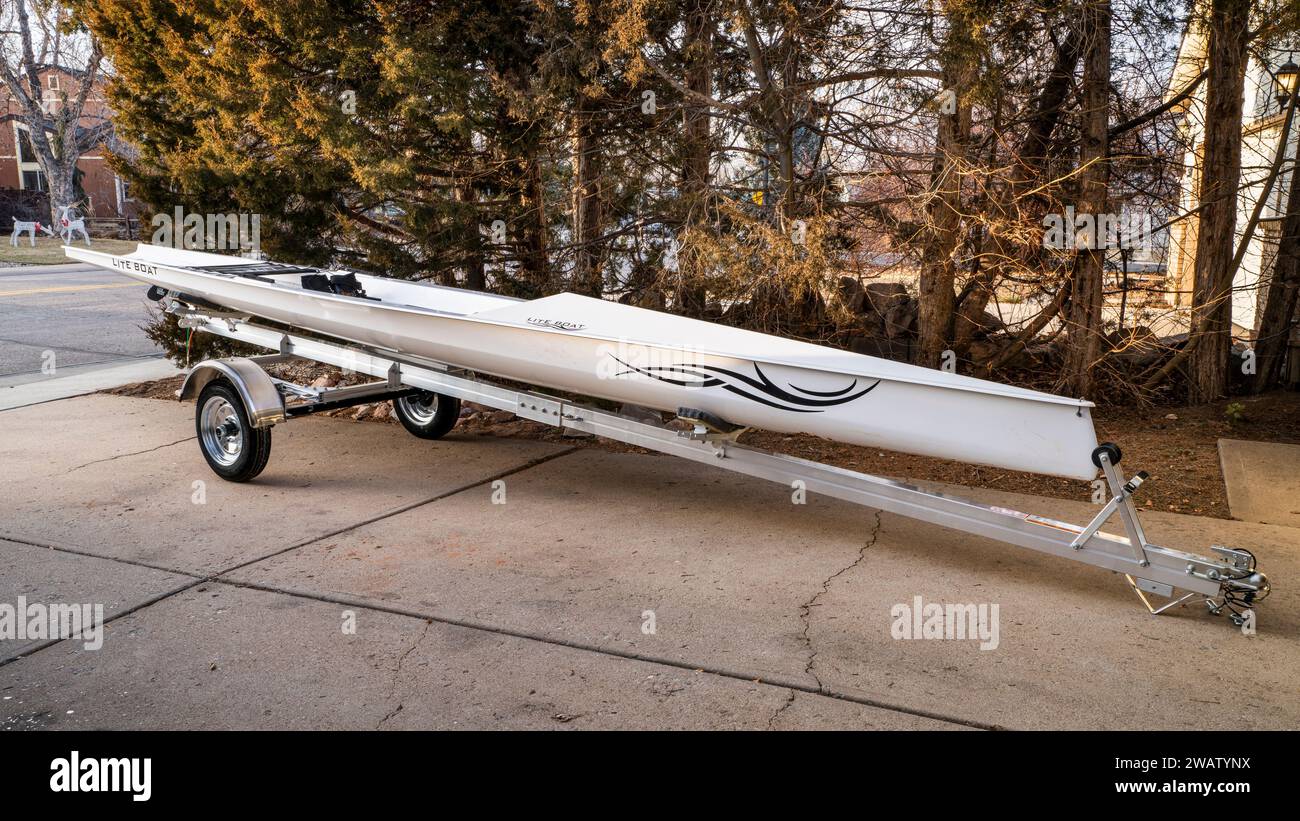 Fort Collins, CO, USA - 4 janvier 2024 : coque d'aviron côtière ...