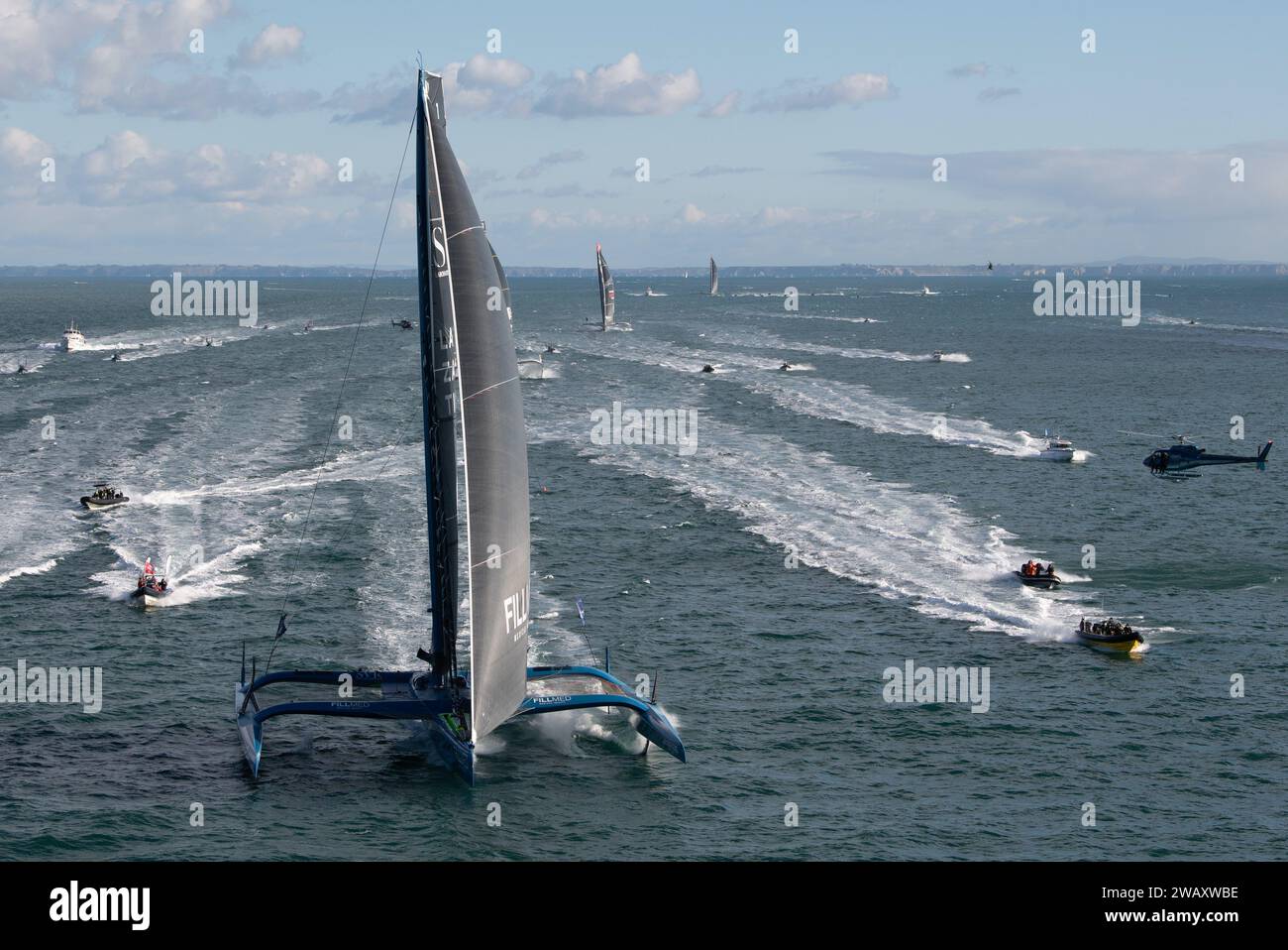 Maxi trimarans Banque de photographies et d’images à haute résolution ...