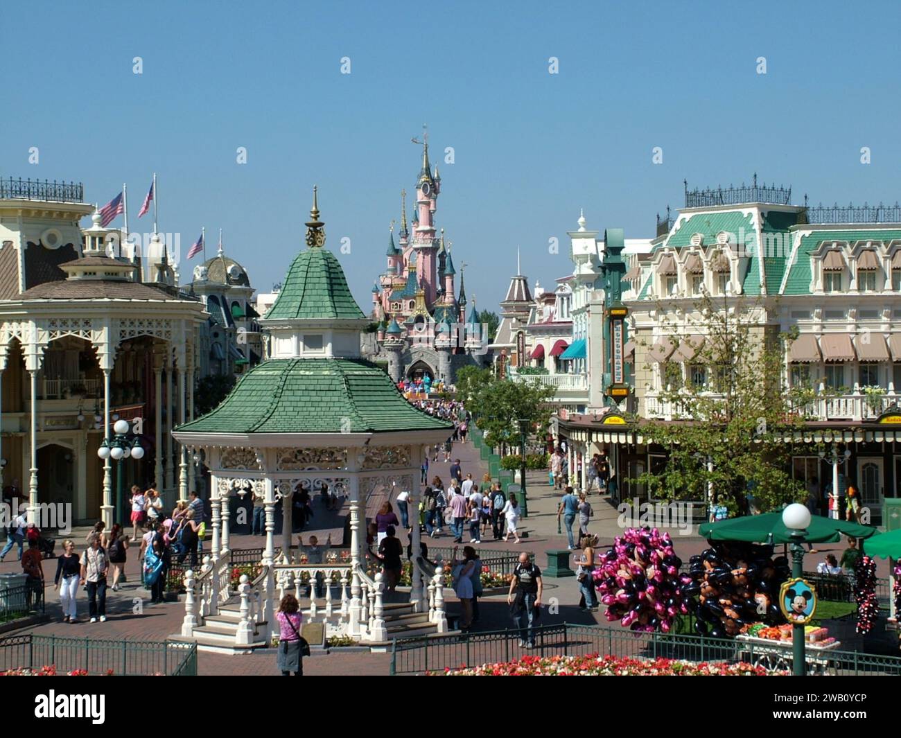Disneyland paris main street Banque de photographies et d’images à ...
