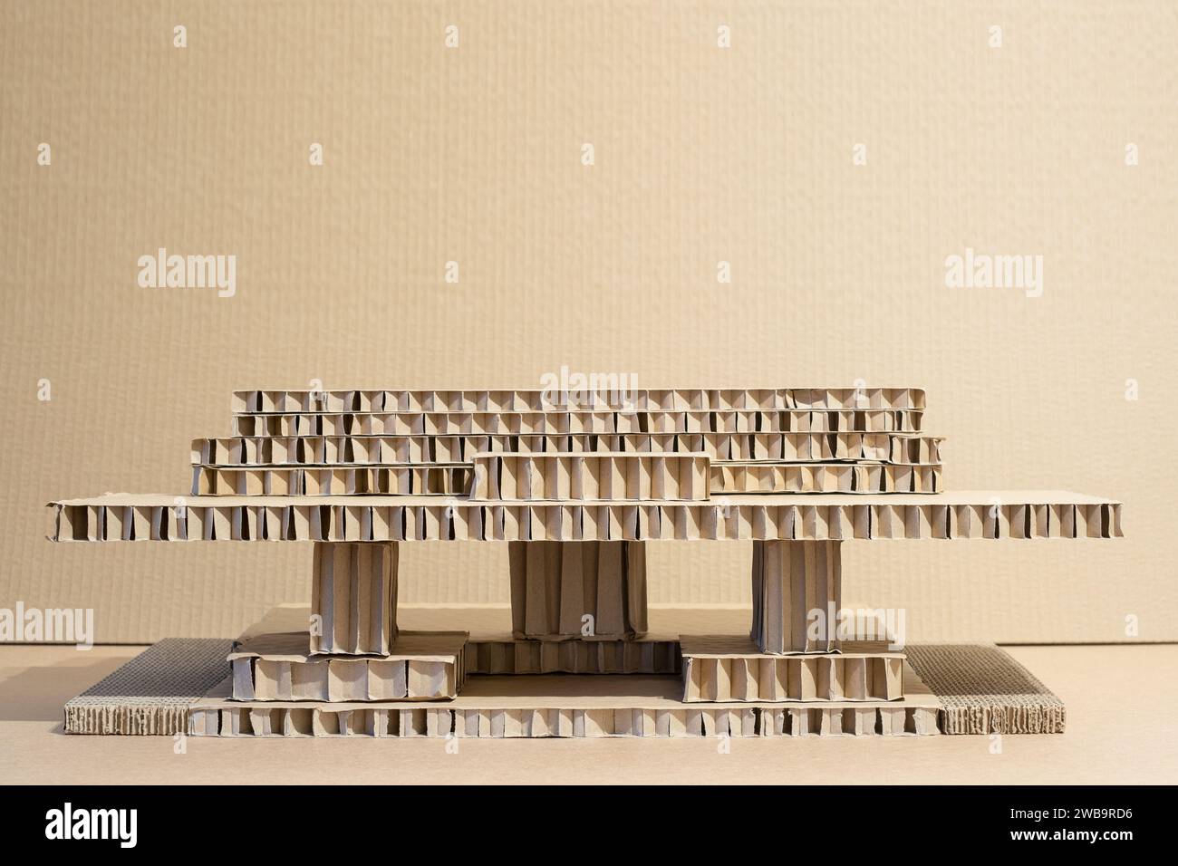 Modèle de maison en carton architectural de base en trois dimensions ...