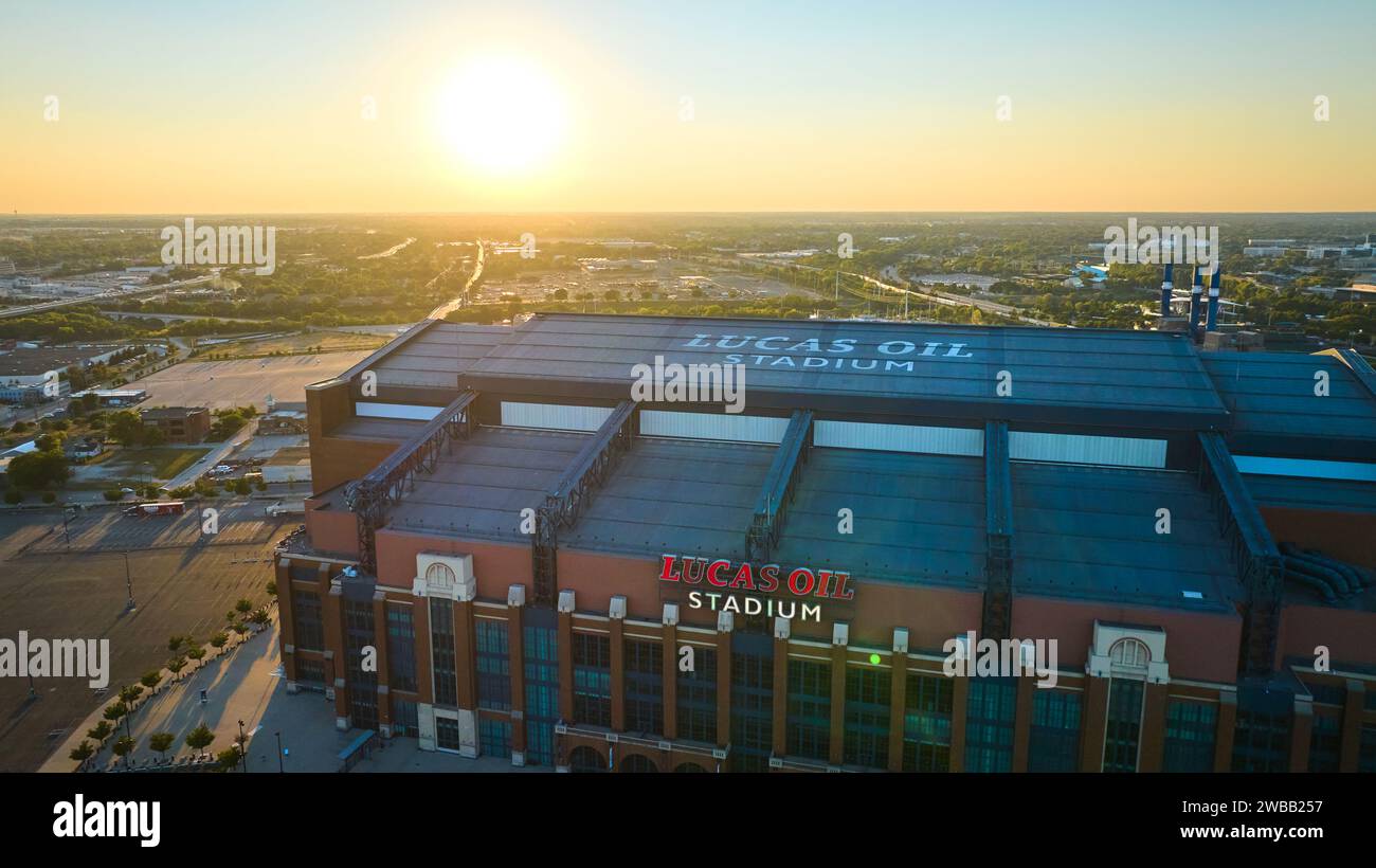 Aerial of lucas oil stadium Banque de photographies et d’images à haute ...