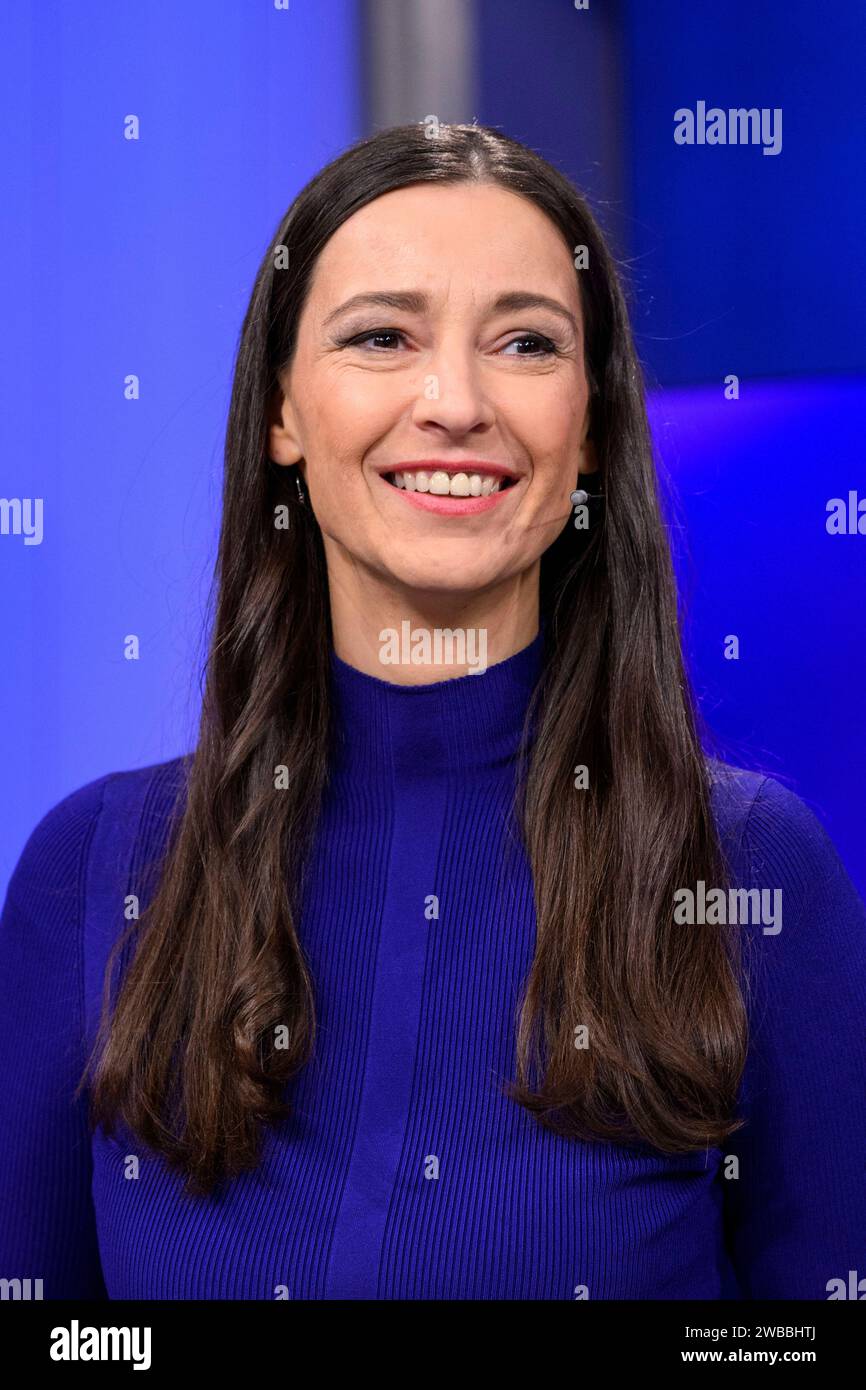 Pinar Atalay, RTL-Moderatorin, maischberger, Polittalk, TV, format, mit ...