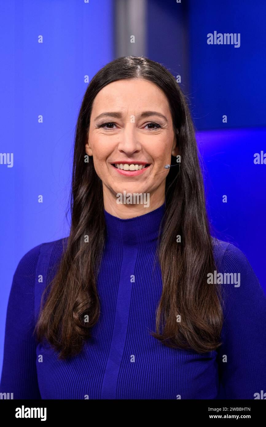 Pinar Atalay, RTL-Moderatorin, maischberger, Polittalk, TV, format, mit ...