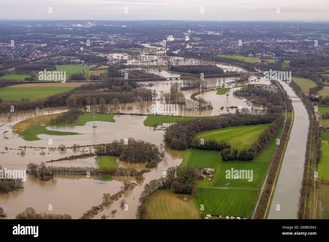 Luftbild vom Hochwasser der Lippe, Weihnachtshochwasser 2023, Fluss ...