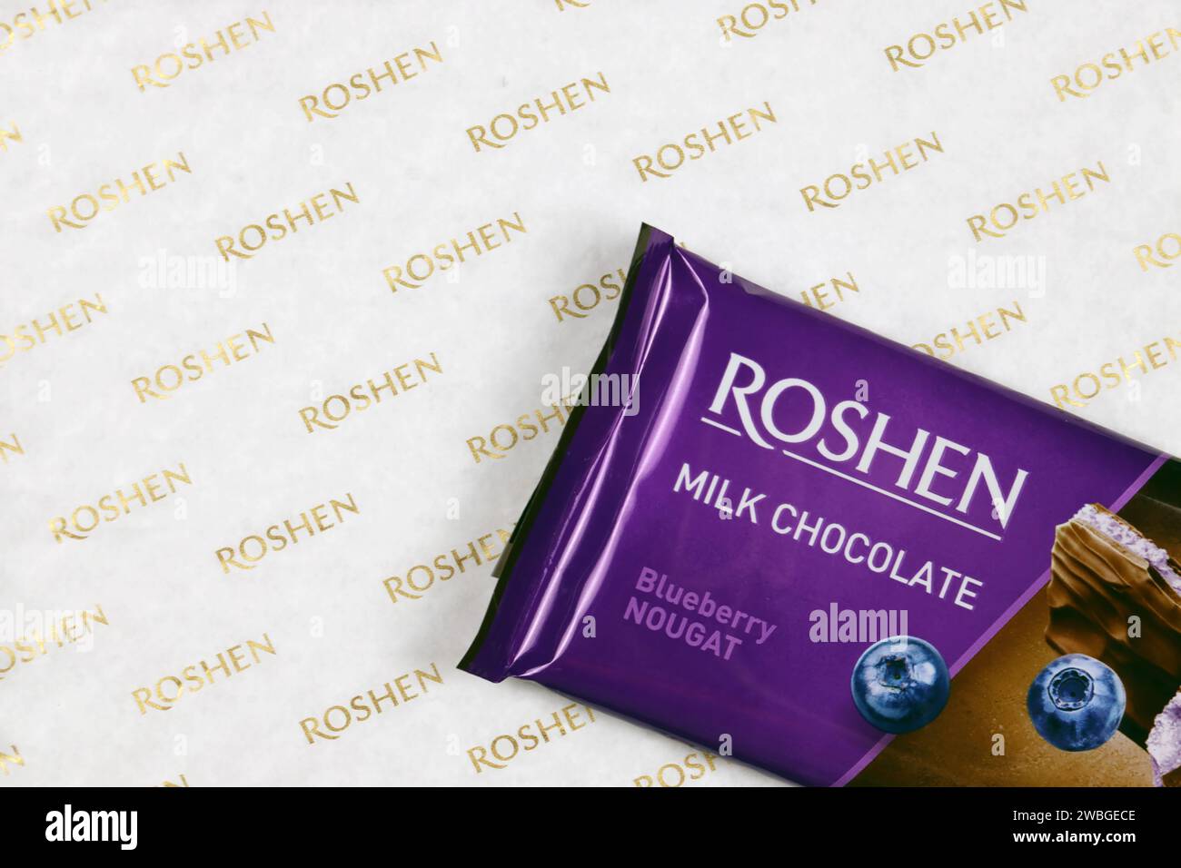 KHARKIV, UKRAINE - 2 JANVIER 2021 production de chocolat ROSHEN. ROSHEN Confectionery ...