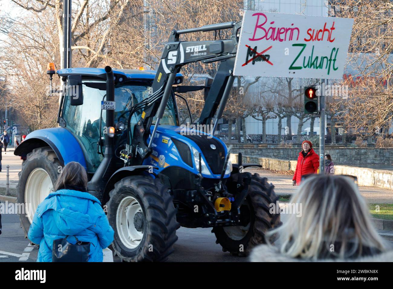 Bauern-Protest 11.01.2024 Traktor Konvoi Korso Kundgebung Demonstration ...