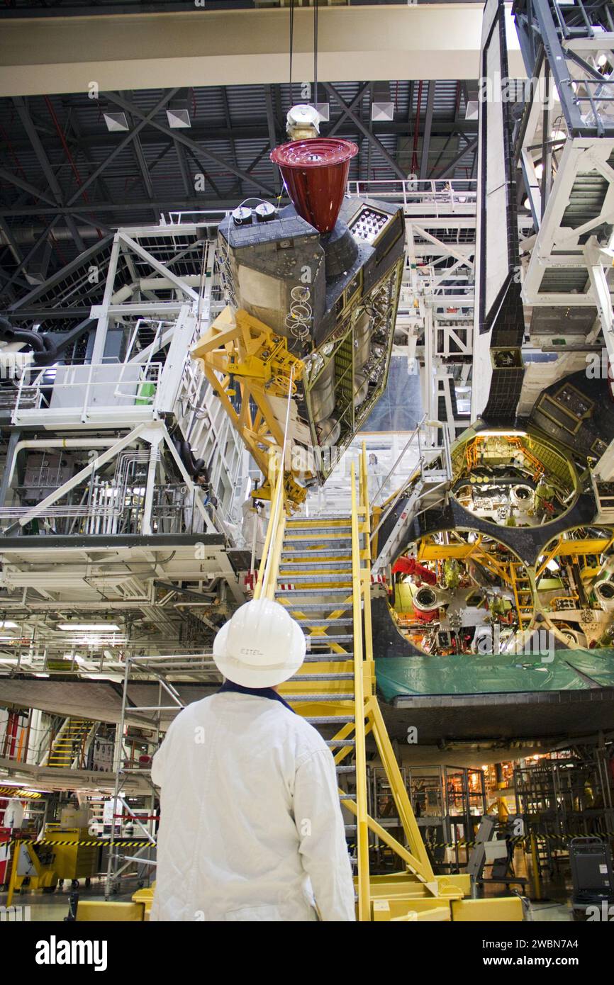 CAP CANAVERAL, Floride. -- à l'intérieur de l'Orbiter Processing ...