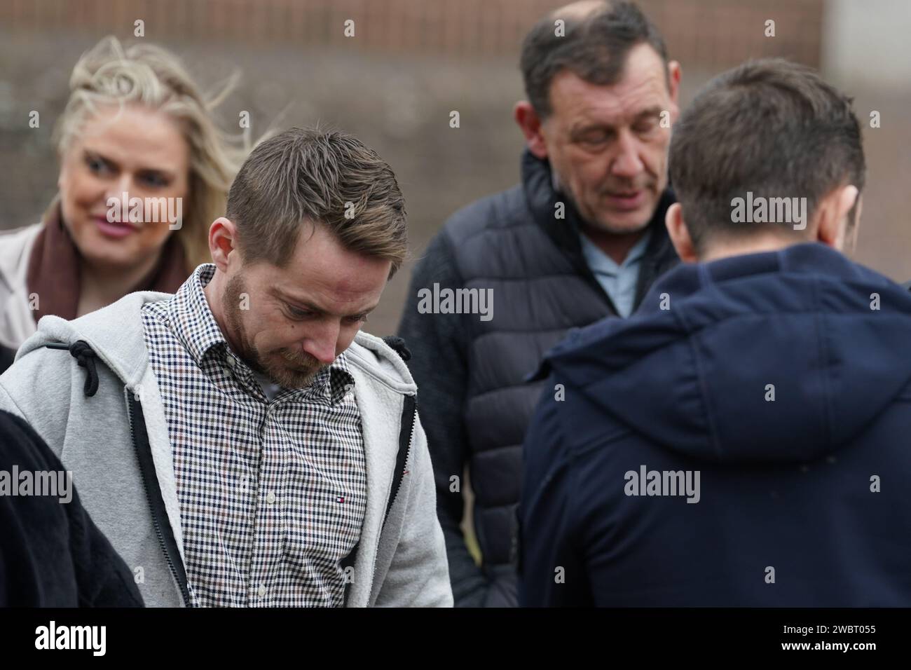 Sam Phillips, le père d'Alfie Phillips, quittant Maidstone Crown court ...