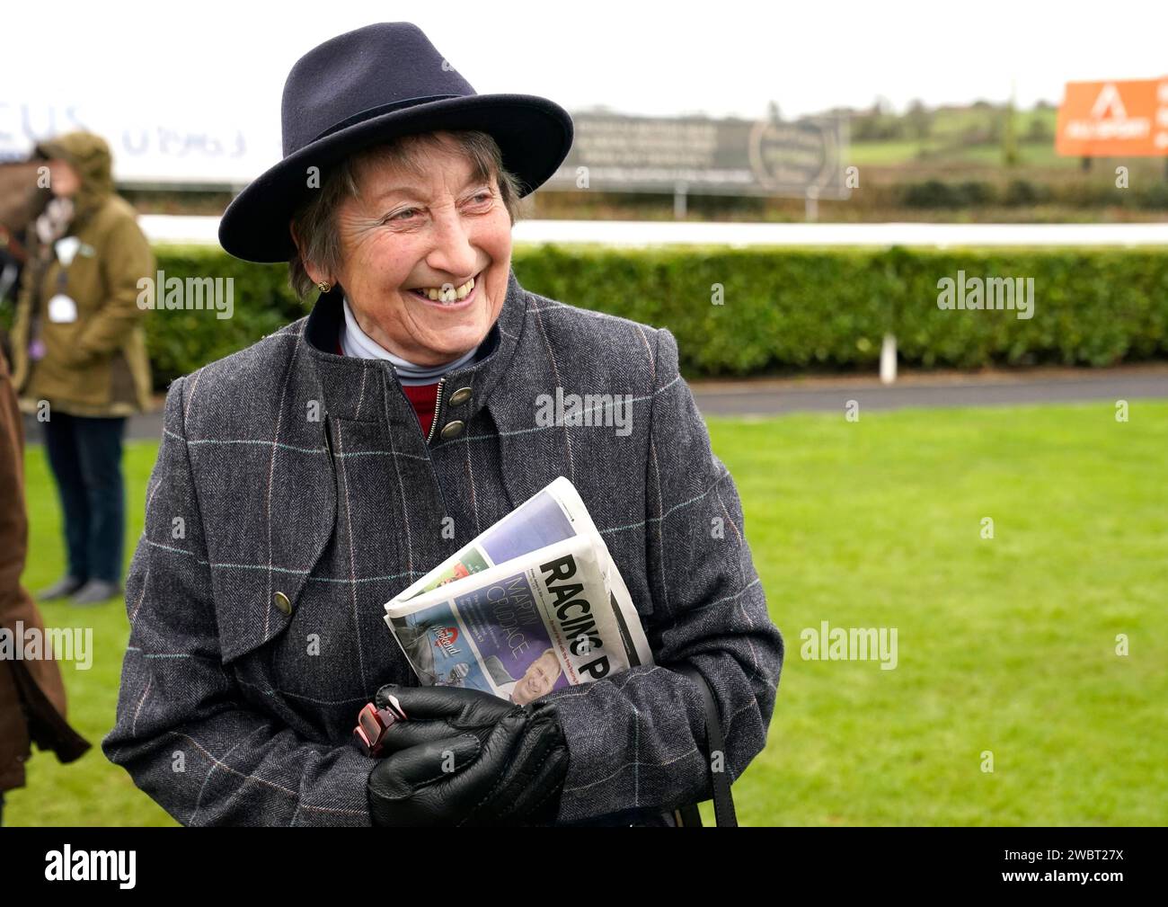 Entraîneur Henrietta Knight sur le ring avant l'essai gratuit Start ...
