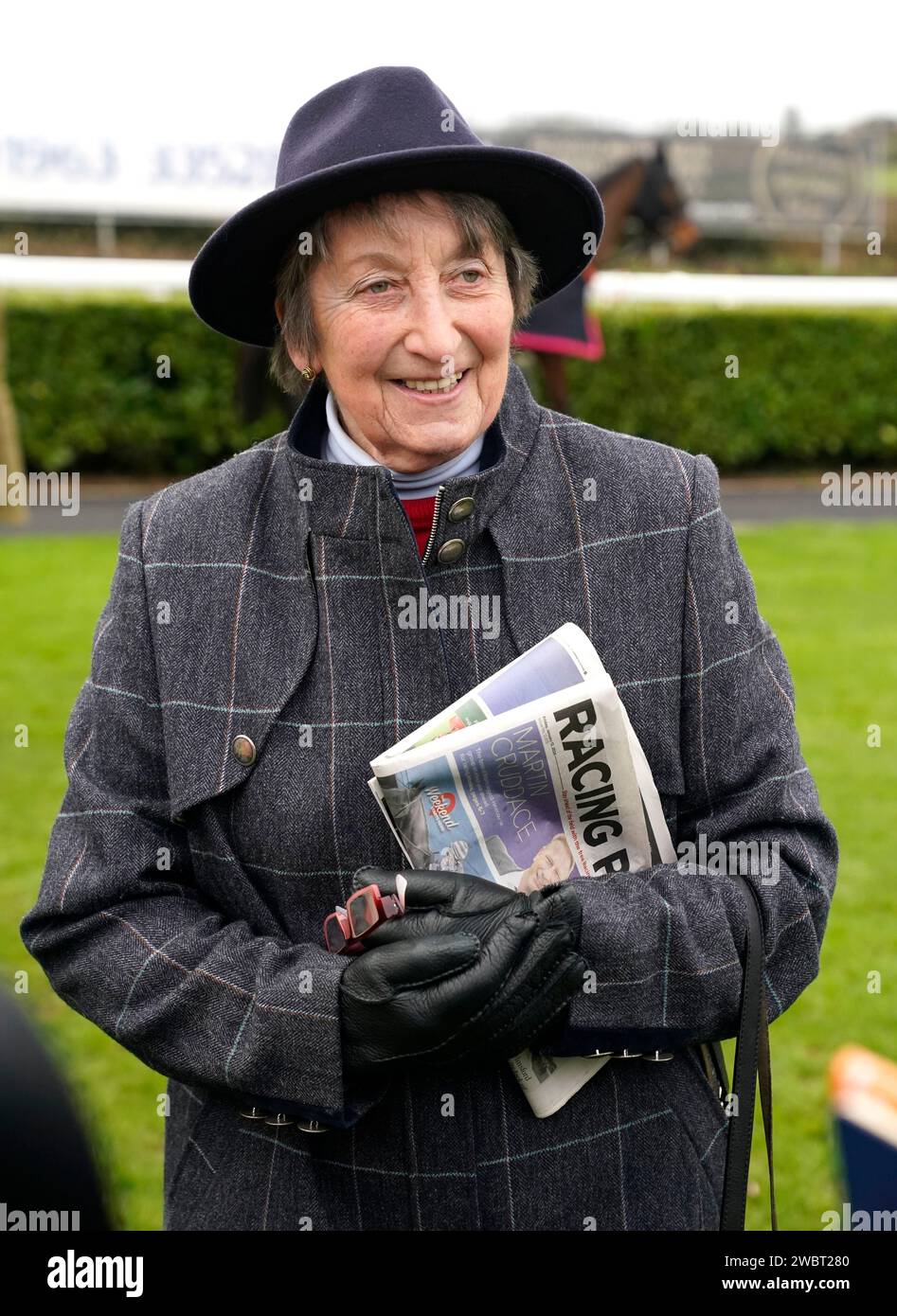 Entraîneur Henrietta Knight sur le ring avant l'essai gratuit Start ...