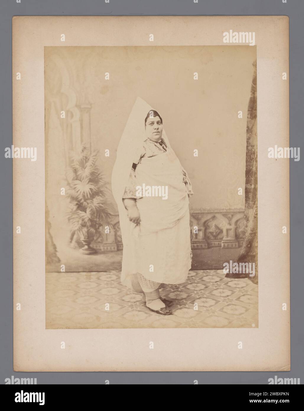 Femme algerienne 1900 Banque de photographies et d’images à haute ...