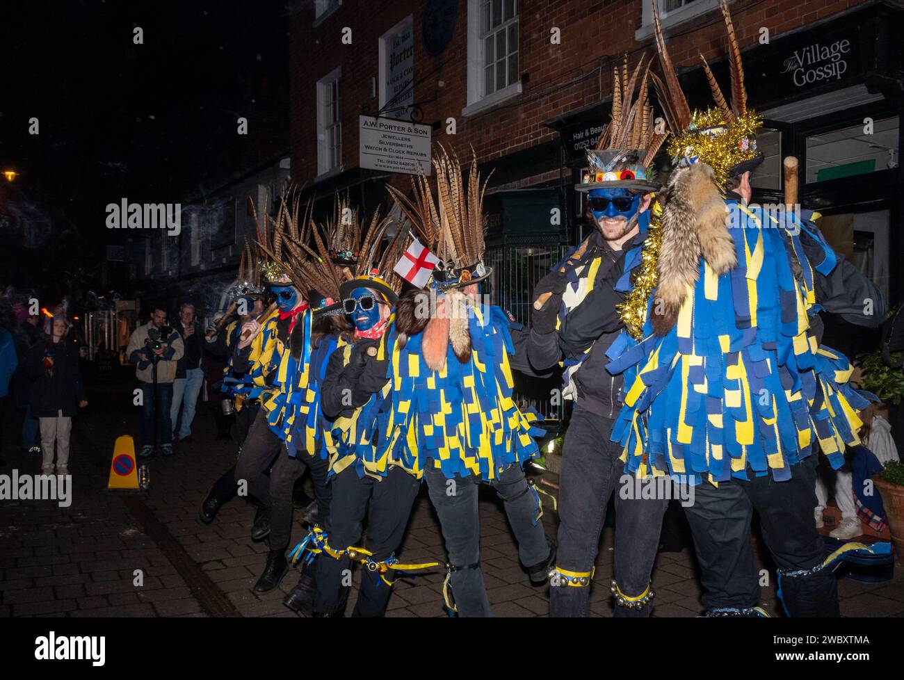12 janvier 2024. Le verger annuel de pommiers wassail a eu lieu dans le ...