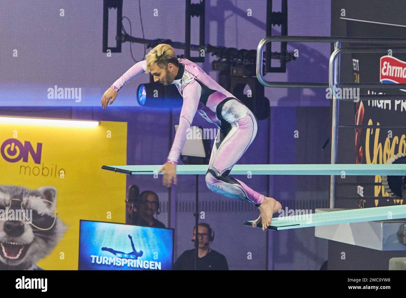 Sam Dylan - Livesendung des RTL Turmspringen 2024 im Berliner Velodrom ...