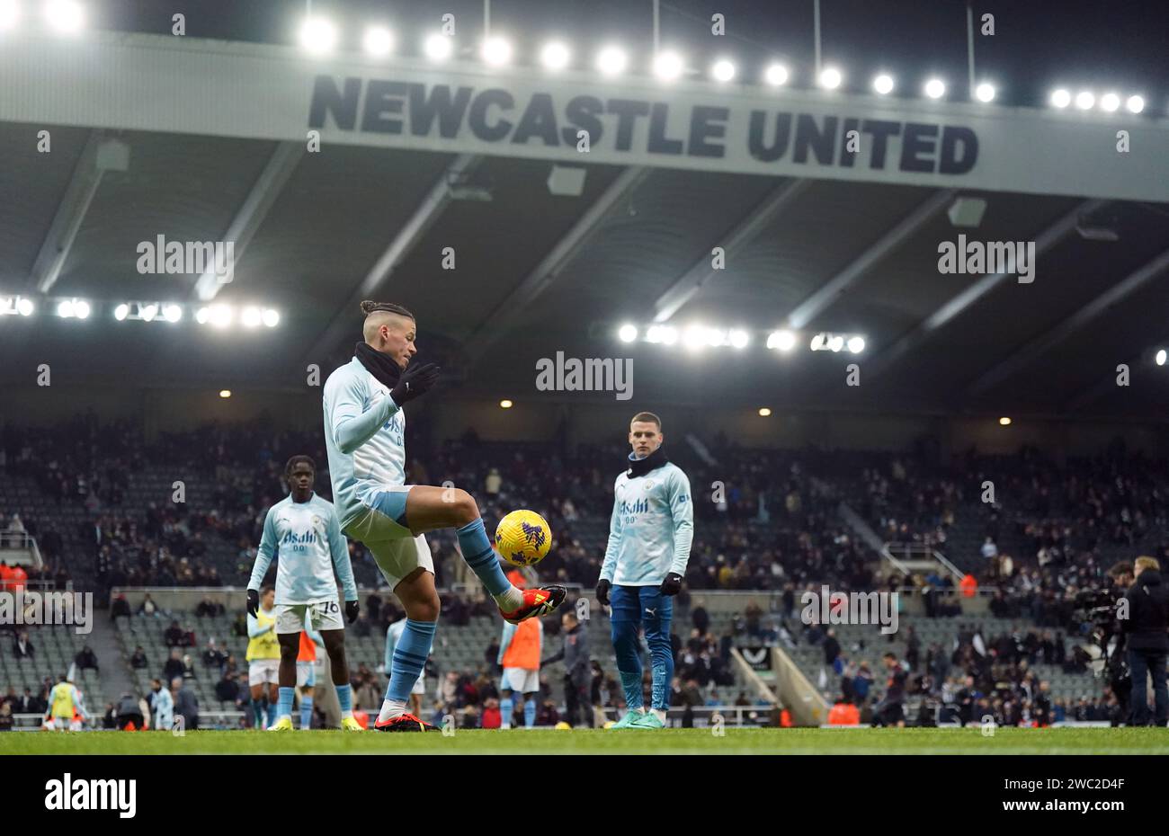 Kalvin Phillips, de Manchester City, s'échauffera avant le match de ...