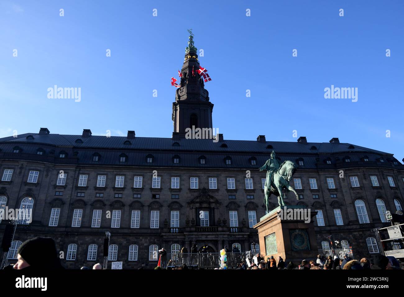Copenhague, Danemark /14 janvier 2024/. Natiopn gethr à fêter3e reine ...