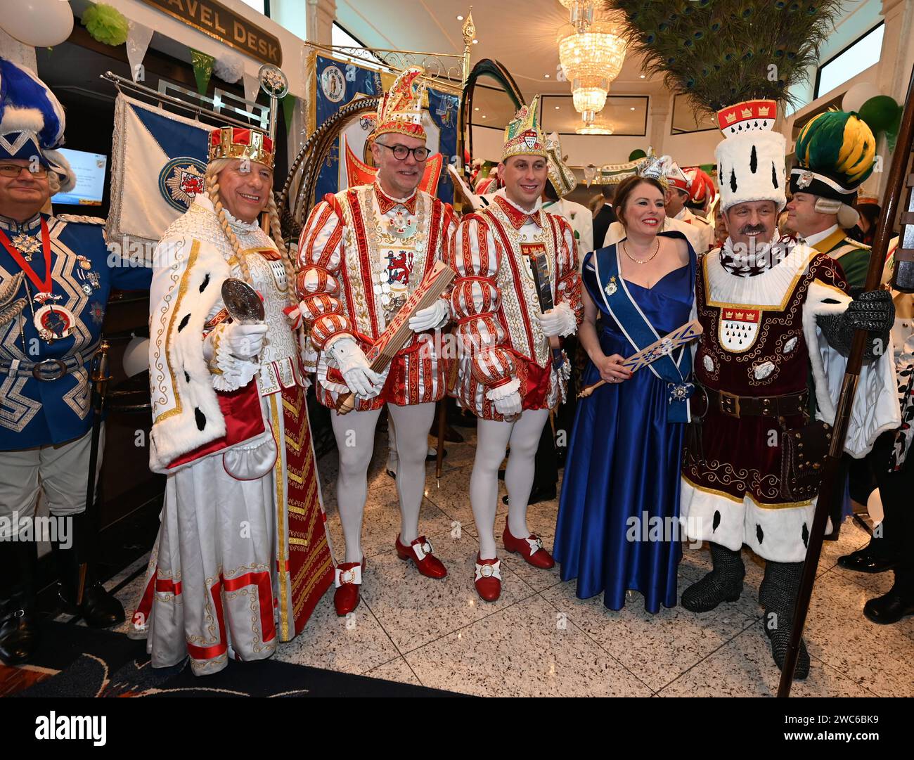 DAS Düsseldorfer Prinzenpaar Prinz Uwe I und seine Venetia Melanie Uwe und Melanie Willer trifft ...
