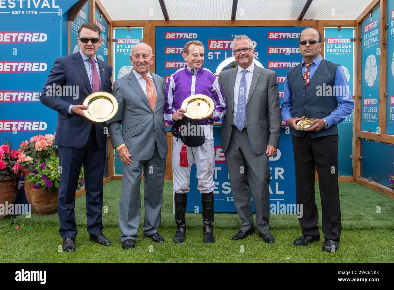 Ryan Moore remporte le St Leger 2023 à Doncaster sur Continuous pour ...