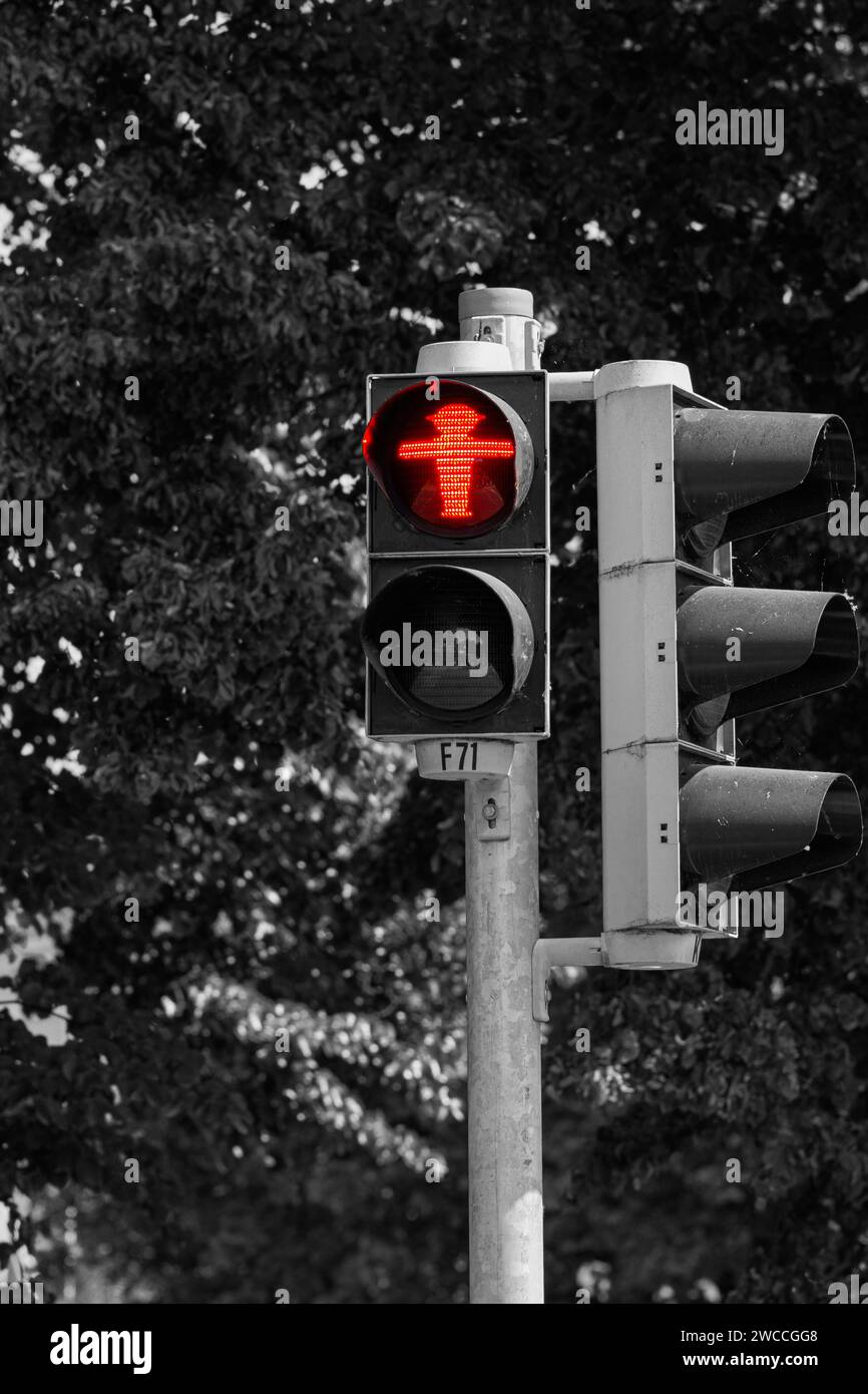 Feux tricolors piétons Banque de photographies et d’images à haute ...