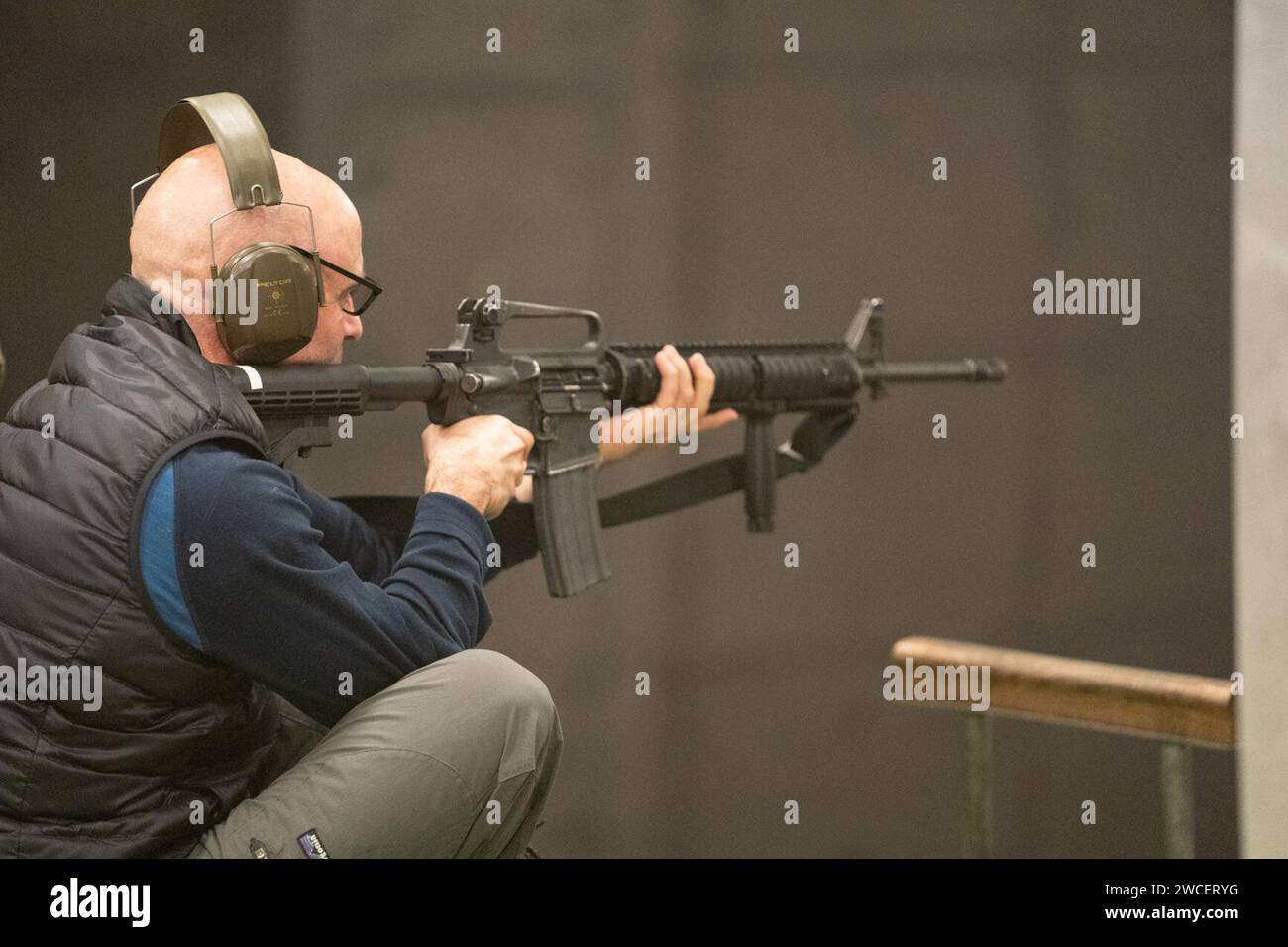 Des soldats américains du 652nd Regional support Group instruisent et ...