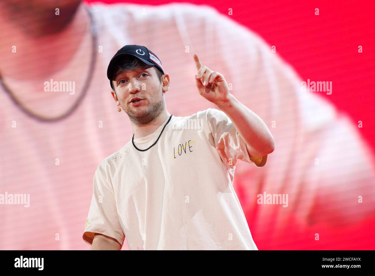 YouTuber Rezo BEI seinem Vortrag exposé : Wie influenceur ihre ...