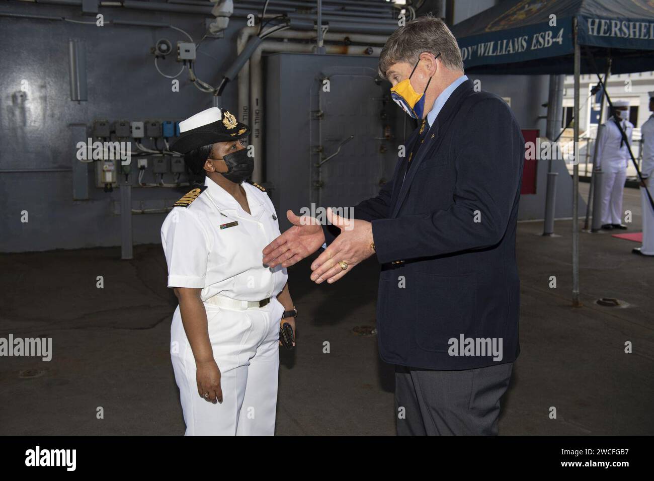 211007-N-LK647-0122 CAPE TOWN, Afrique du Sud (7 octobre 2021) Joseph ...