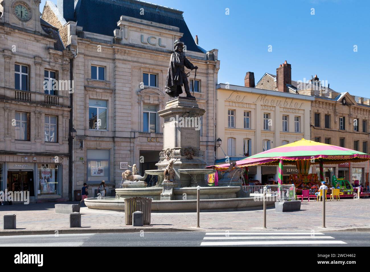 Charleville-Mézières, France - juin 23 2020 : la fontaine Charles de ...