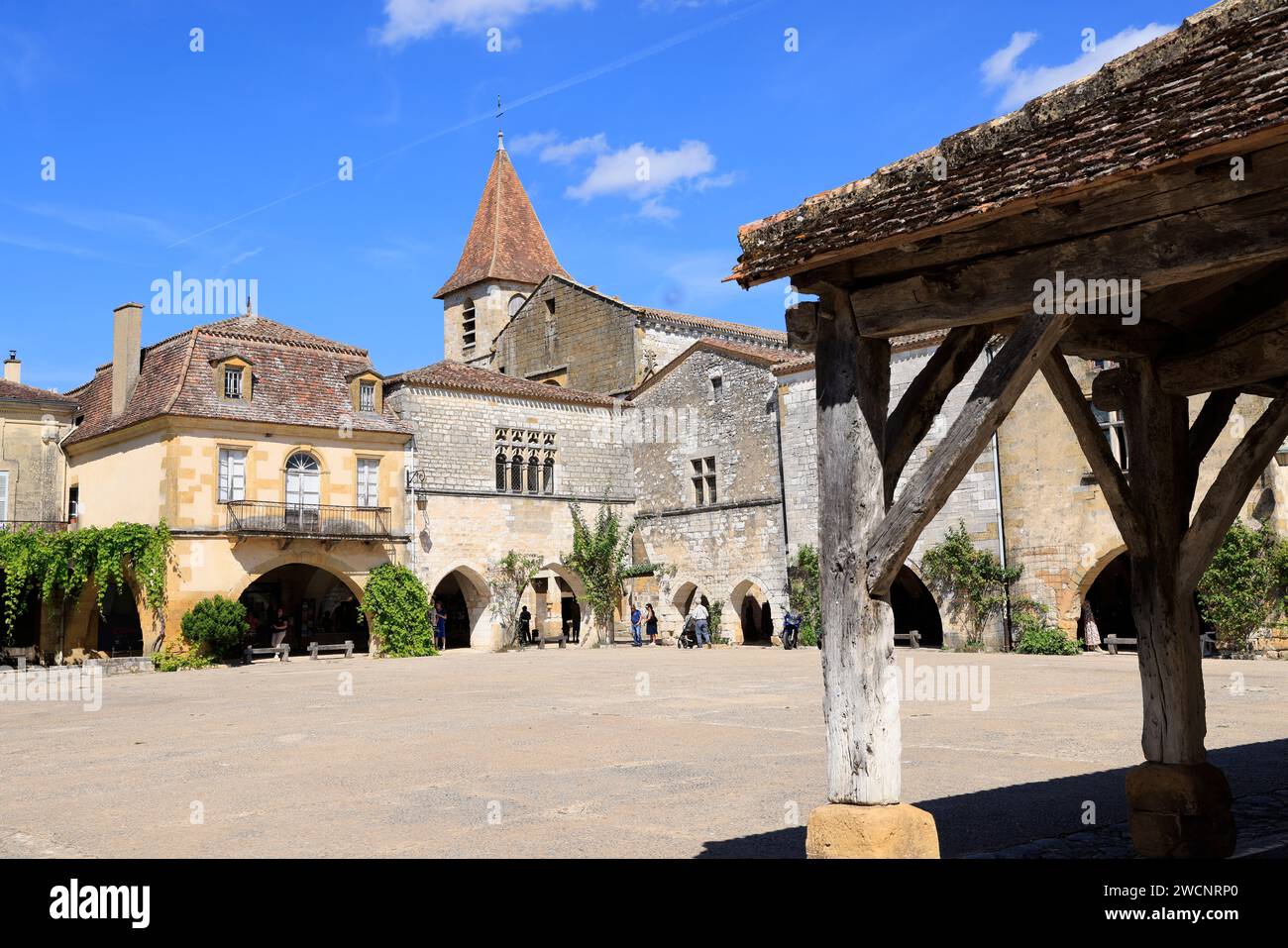 Plus beaux villages de france plus beaux villages de france Banque de ...