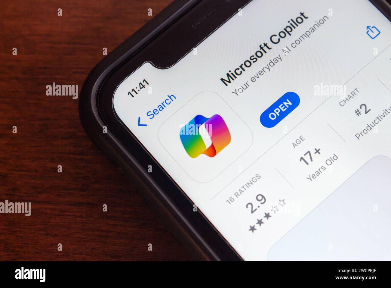 Vancouver, CANADA - janvier 2 2024 : application Microsoft CoPilot vue dans l'App Store sur l ...